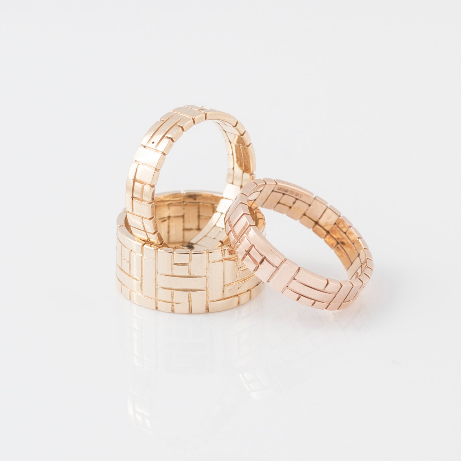 Rings – L E T H B R I D G E